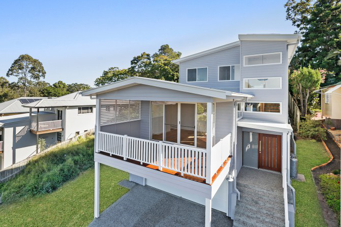 Upward Sloping Block House Design | Custom Build | Brisbane